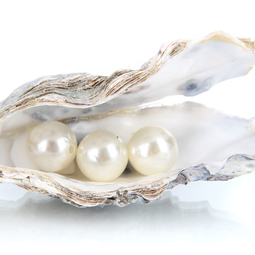 Pourquoi les perles jaunissent et comment y remédier ? - France Perles